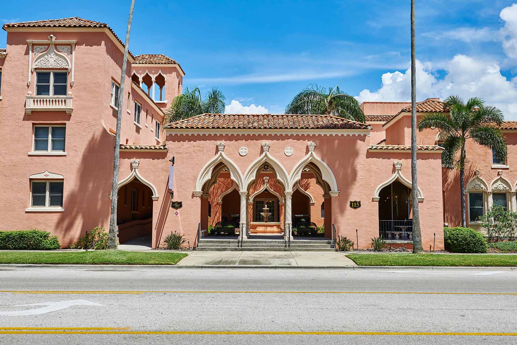 Affordable Assisted Living Tampa (Davis Islands) - Hudson Manor